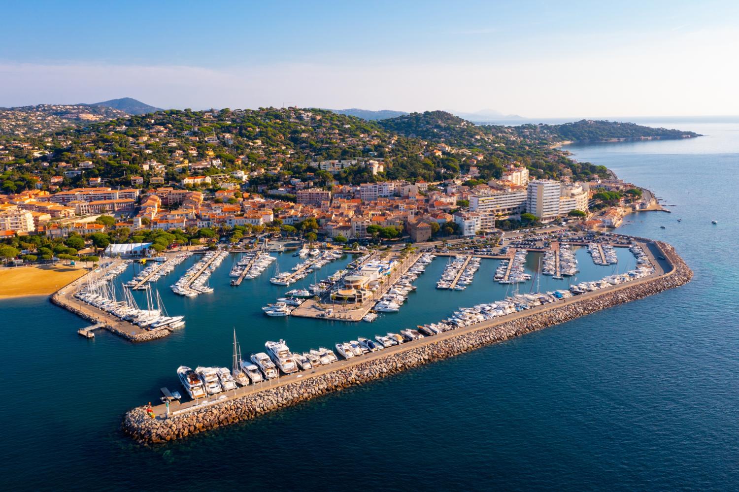 Que faire à Sainte-Maxime: les incontournables à voir absolument en 2025